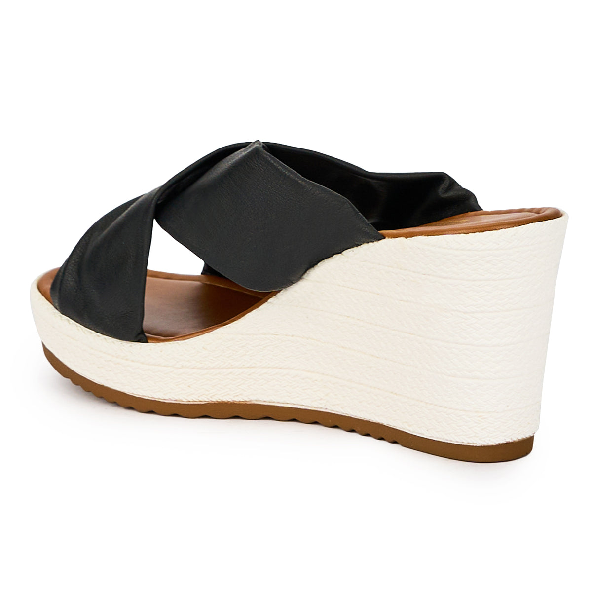 Papuc dama din piele naturala neagra cu talpa inalta 15846 – Superlative.ro