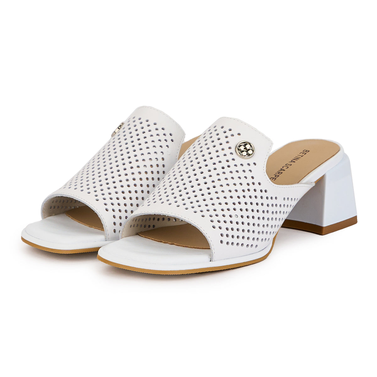 Saboti dama din piele naturala alba cu toc 5 cm 16093 – Superlative.ro