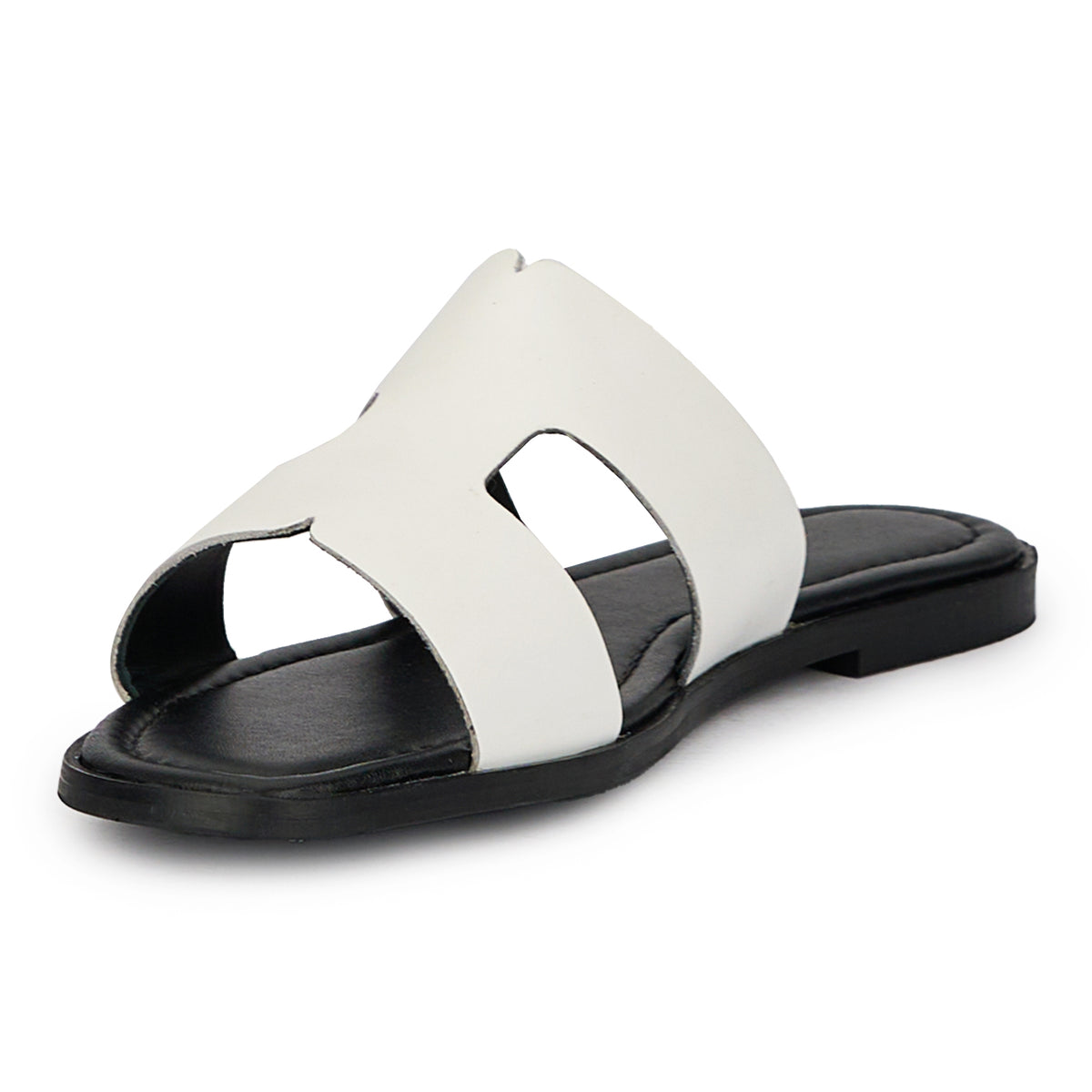 Papuc dama din piele naturala alba 15533 – Superlative.ro