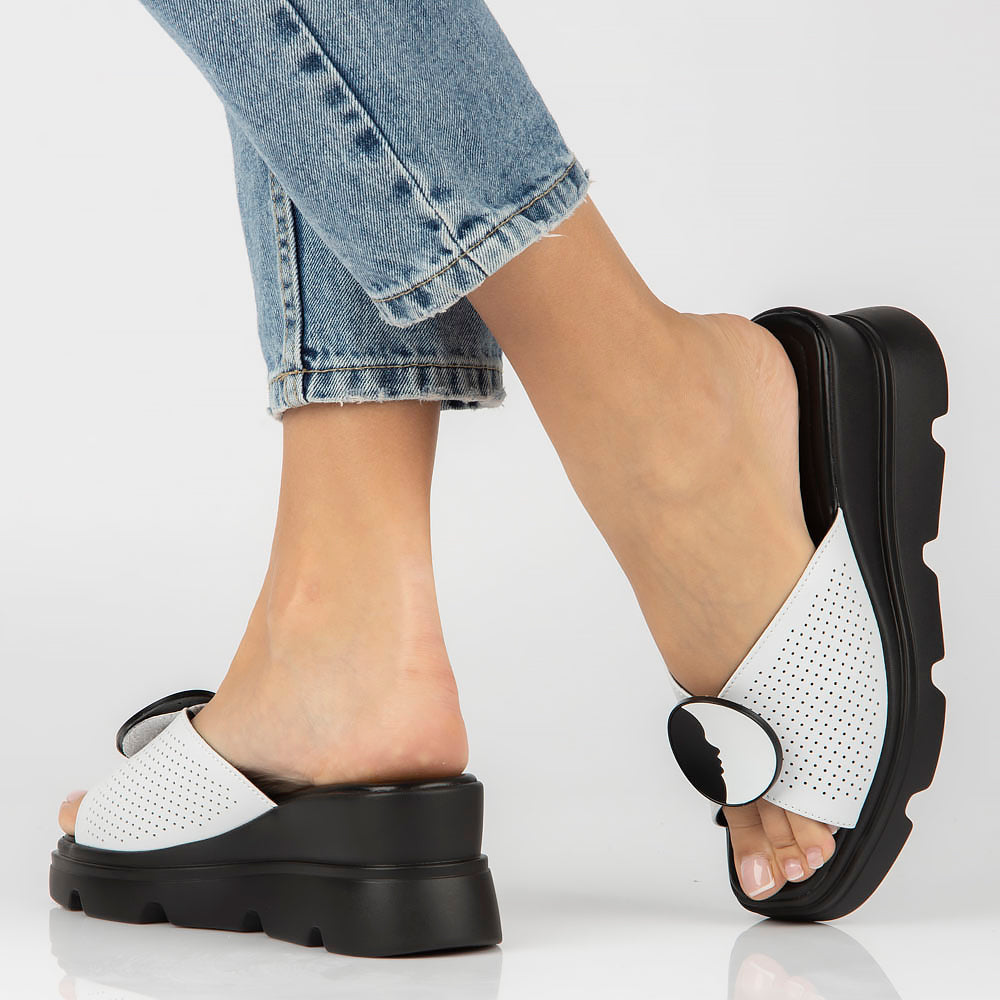 Papuc dama din piele naturala alba cu platforma 13323 – Superlative.ro